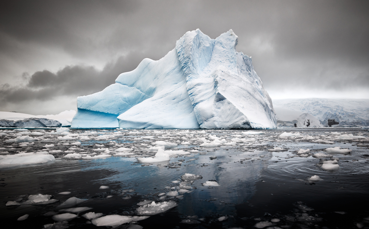 100 Million Pixel Camera – Giant Drone Korea